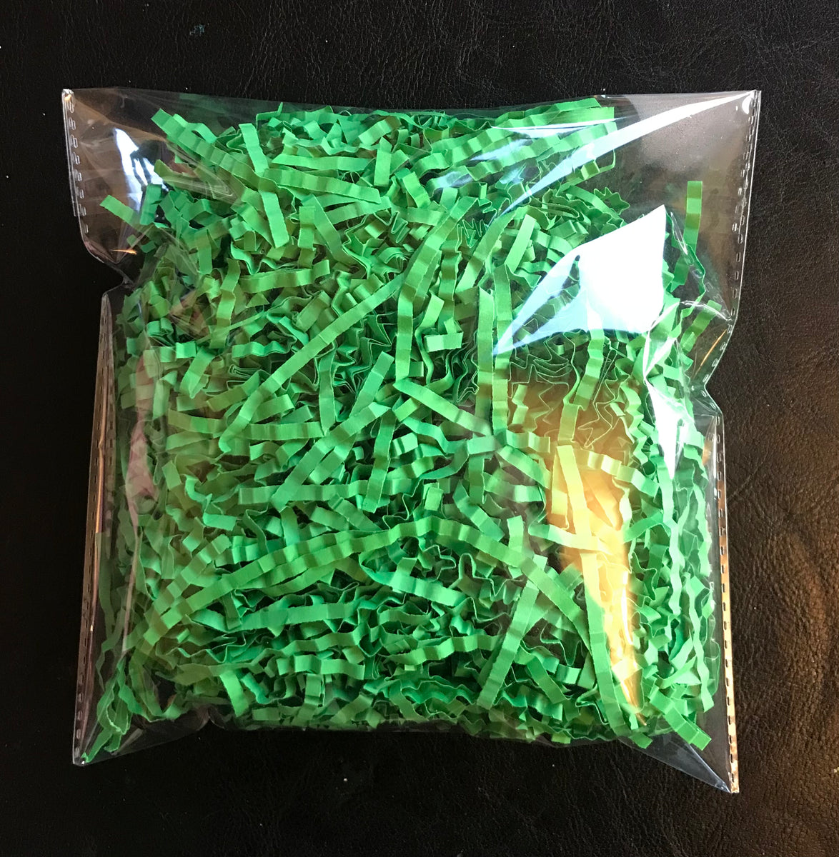 Shredded paper - green – Mr Wiggles Rat Supplies